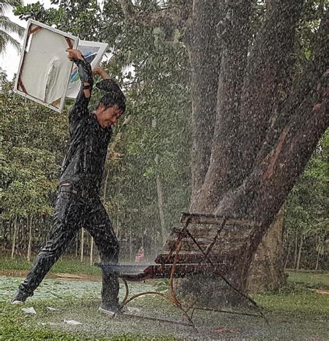 နေတိုးကိုယ်တိုင်ဆွဲထားတဲ့ ပန်ချီကားထဲက ကောင်မလေးဟာဘယ်သူဖြစ်မလဲ