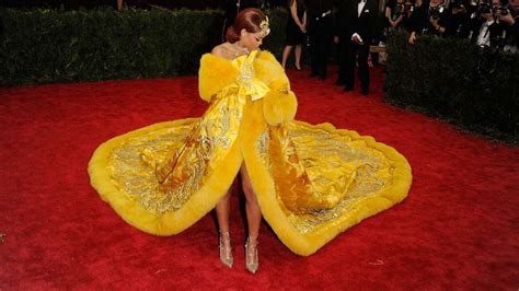 Rihanna Felt Like A Clown Arriving At The 2015 Met Gala In Her Famous