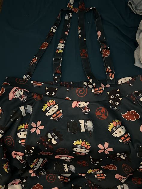 Naruto Shippuden X Hello Kitty Skirt Gem