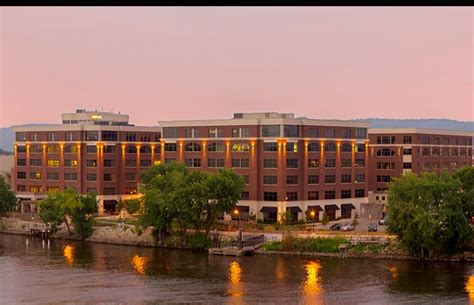 332 Front St S La Crosse Wi 54601 Riverside Center Ii Loopnet