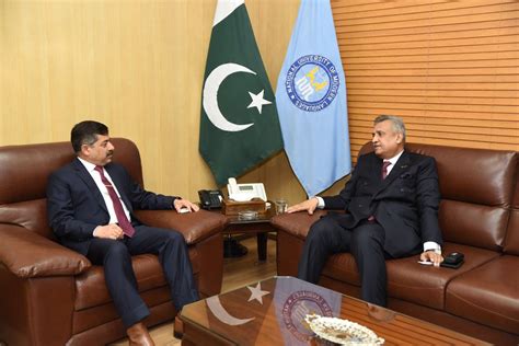 Campus Galleries Numl