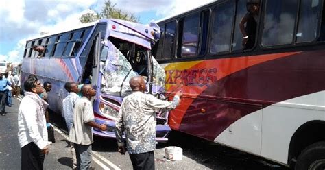 Pata Habari Basi La Simba Mtoto Na Dar Express Yagongana Uso Kwa Uso Wami