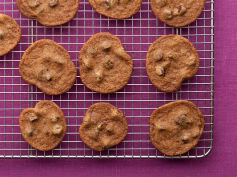 The Pioneer Womans 14 Best Cookie Recipes For Holiday Baking Season