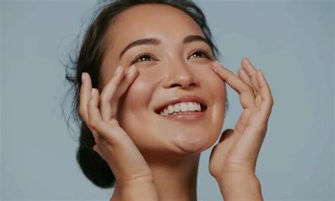 5 Perbandingan Sunscreen Liquid Vs Mist Mana Yang Lebih Baik Untuk