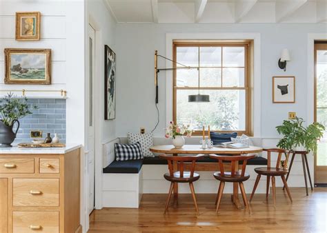 7 Desain Breakfast Nook Sudut Rumah Yang Bikin Betah