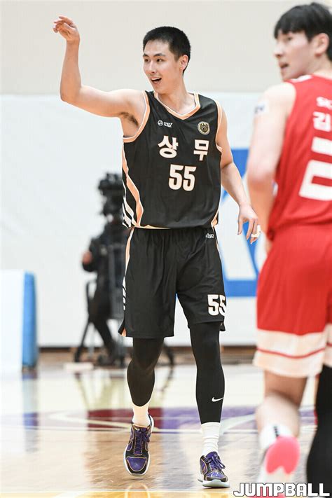 D리그 ‘친정팀 Kcc 첫 상대 상무 송교창 오랜만에 같이 뛰니 즐거웠다”