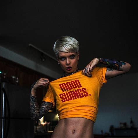 Sara X