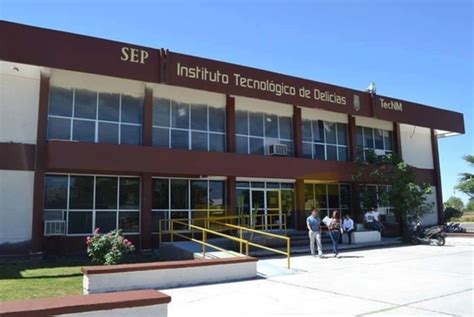 Docentes Demandan La Destitución Inmediata De La Directora Del