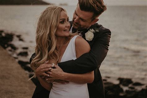 Colwell Bay Wedding The Hut