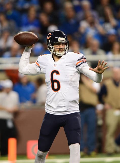 Bears Qb Jay Cutler To Miss Several Games