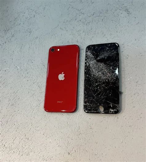 iPhone SE Ekran Değişimi Fiyatı 900₺ - Tamirburada