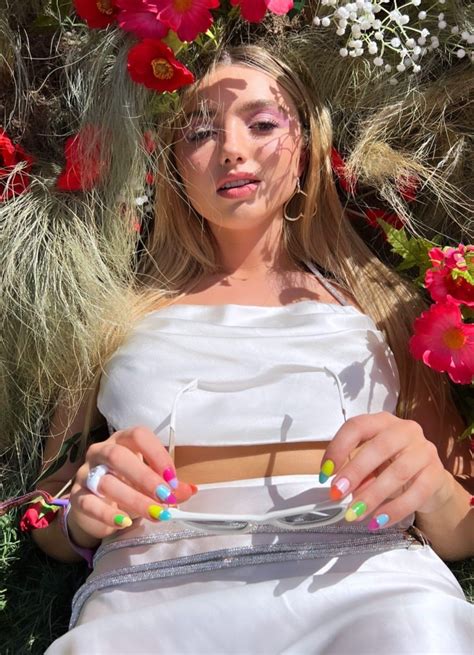Peyton Roi List Photoshoot May 2022 Artofit