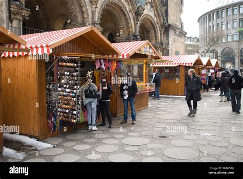 Market Outside Kaiser Welhelm Memorial Church Berlin Germany Stock