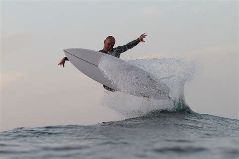Lo Importante Es El Chaval O La Chavala Que Tu Profesor De Surf