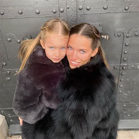 Nicole Meloche Bio Age Height Net Worth Facts Nationality