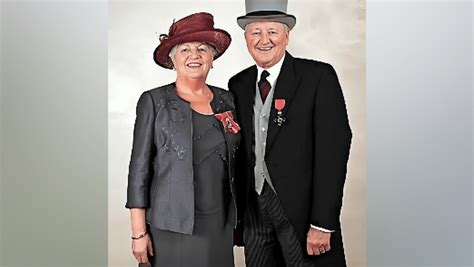 Theatre Mourns The Death Of Iconic Ken Wright Saddleworth Independent