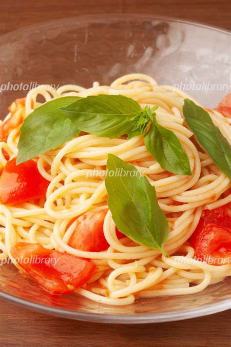 トマトの冷製パスタ 写真素材 6035299 フォトライブラリー Photolibrary