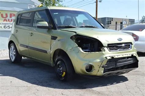 2012 Kia Soul Damaged Wrecked Repairable Salvage