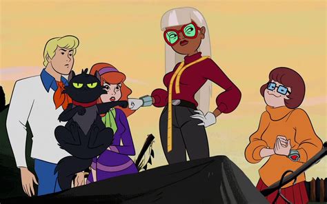 Fans Cheer As Velma Is Shown Crushing On A Woman In The New Scooby Doo Movie Artofit