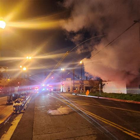 Firefighters Rescue 2 People In Two Porterville Fires Cbs47 And