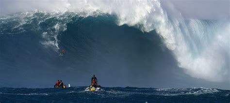 Maui Man Confirmed As Record Holder 72 Foot Wave At Peʻahi “jaws” Is
