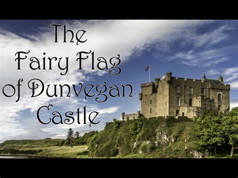 Castelo De Dunvegan Com Bandeira De Fadas Castelo De Conto De Fadas