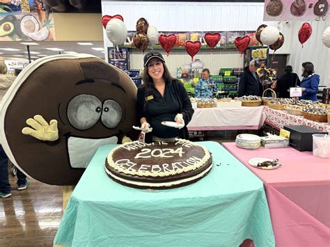 Shady Maple Cooks Up Sweets At Whoopie Pie Celebration By Lnp Shady Maple