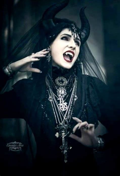 Pin On ╋ Vampire