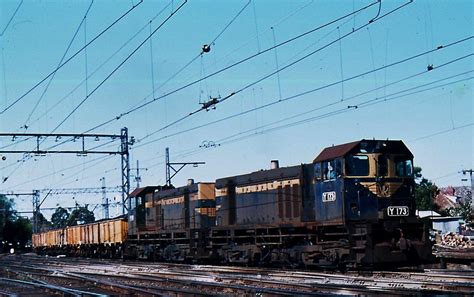 Y173 And Y171 At Caulfield Vitoria Australia Vicrails Y173 Flickr