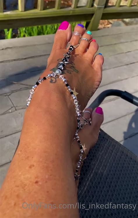 Lis Inkedfantasy What S Are All My Feet Worshippers Fyi Barefoot Sandals
