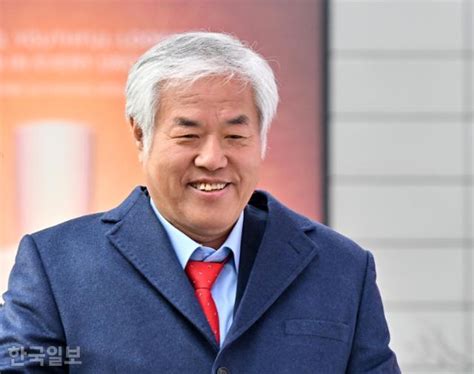 단독 전광훈 한 달에 헌금만 10억 작년 광화문 집회에 1000억 지원