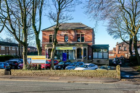 172 Manchester Rd Bury Bl9 9bh Loopnet