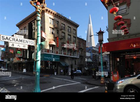 Sacramento Street Streets Of Chinatown China Town San Francisco