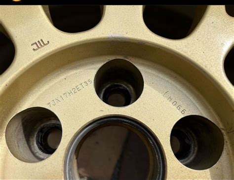 Mau Ganti Pelek Mobil Begini Cara Baca Spek Pelek Aftermarket Gridoto