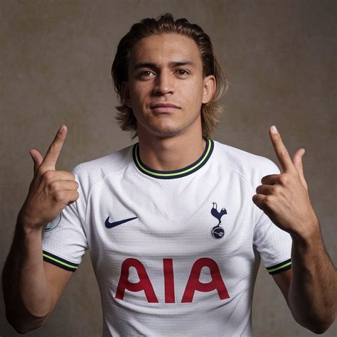 새로 생성된 쿠바선수 Ai사진 Fm2024 자유게시판 에펨코리아