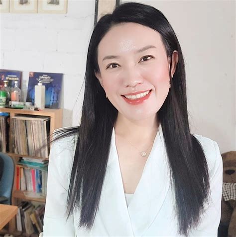 박영미 박영미 Added A New Photo