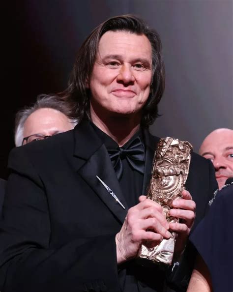 Jim Carrey Recibe El César Honorífico En París Y Dedica El Premio A Su Padre