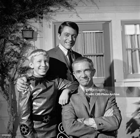Martian Cast Members Wayne Stam And Bill Bixby And Ray Walston For