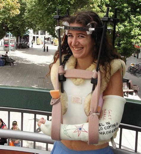 35 Great Pics And Memes To Make You Chuckle Funny Gallery Halo Brace