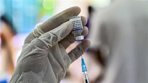 Singapore Approves Pfizer Bivalent Jab For Those Aged 12 And Above