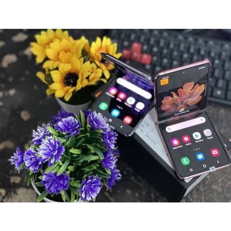 Jual Samsung Galaxy Z Flip G Handphone G Z Flip Z Flip Second Mulus Fullset Original