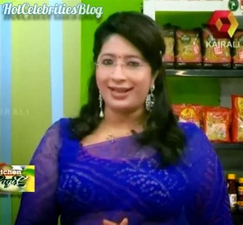 Dr Lekshmi Nair Hot Navel Stills « Hot Celebrities Blog