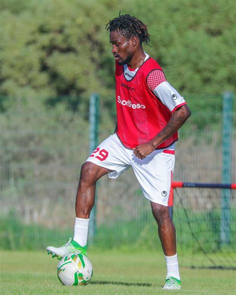 Kisa Inonga Simba Yaingia Msituni Kusaka Beki Wa Kati Global Publishers