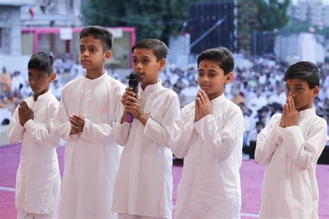 20 May 2019 Hh Mahant Swami Maharajs Vicharan Nadiad India