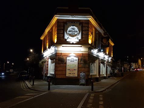The Bricklayers Arms Contact Us