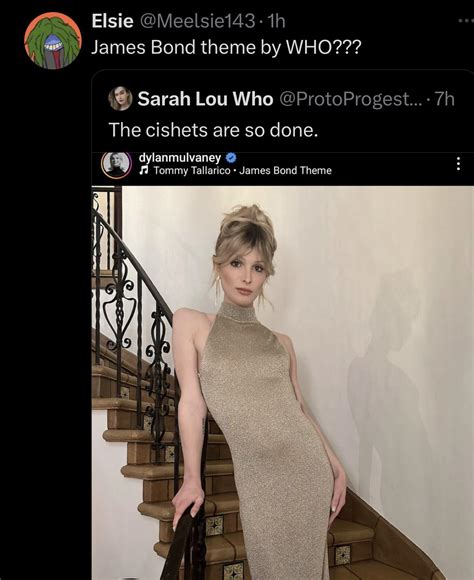 The First American To Ever Kiss Sonic On His Hedgehog Lips R196