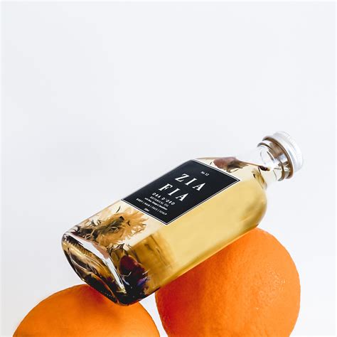 Ora Doro 5 In 1 After Sun Botanical Oil By Zia Fia Clean Beauty Awards