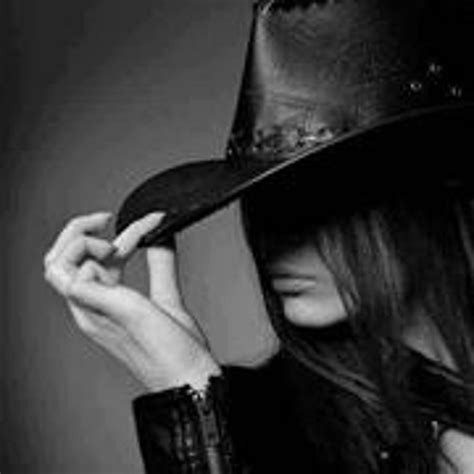 Stream Nida Batool Music Listen To Songs Albums Playlists For Free