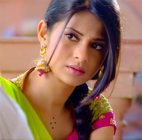 Jennifer Winget Kumud