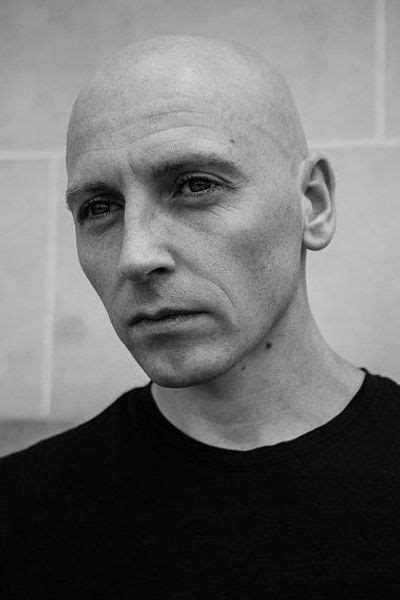 Alex Mccoll About Entertainmentie